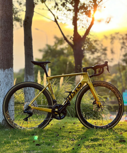 Switching from Road Cycling Rims to Gravel Bike Rims: What Changes?